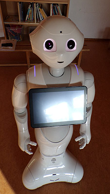 Roboter „Marvin“ in der Kita Tausendfüßler – Jugendhilfswerk Freiburg e.V.
